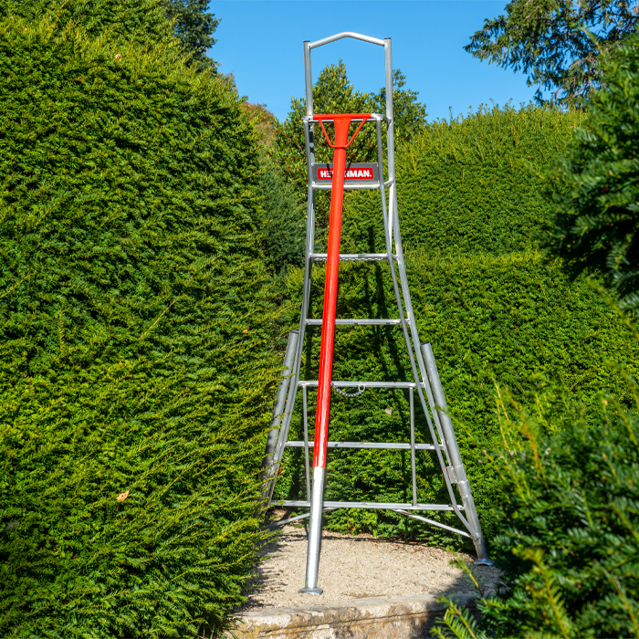 New Fully Adjustable PRO Tripod Ladder 8ft / 2.4m – Henchman Ladders ...